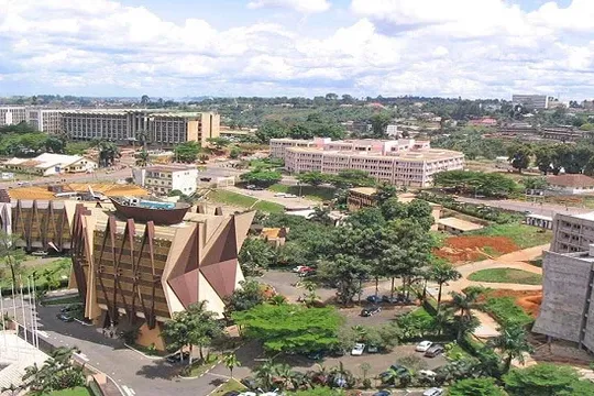 Yaoundé: Star Building in Panic Mode