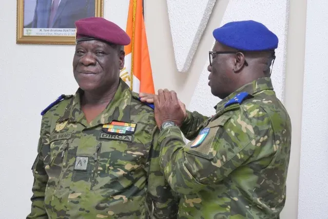 Promotion au sein des Forces armées : Deux officiers accèdent au rang ...