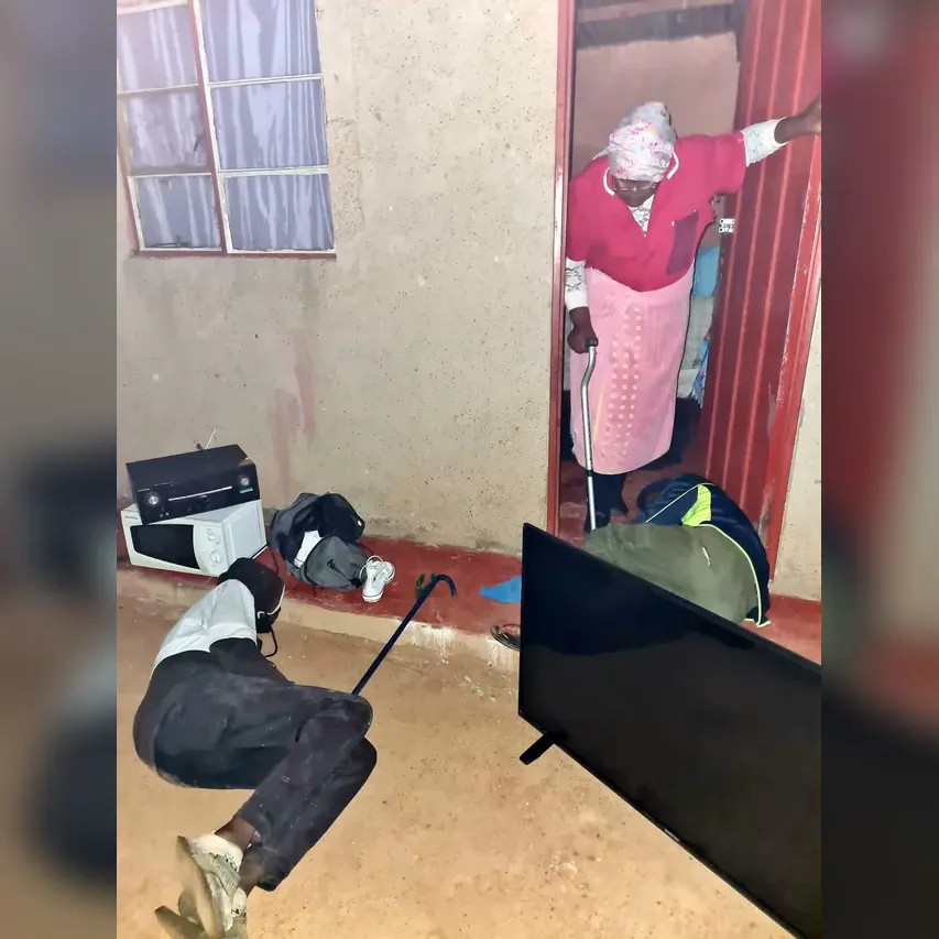 Two thieves mysteriously fall asleep after stealing several items from ...