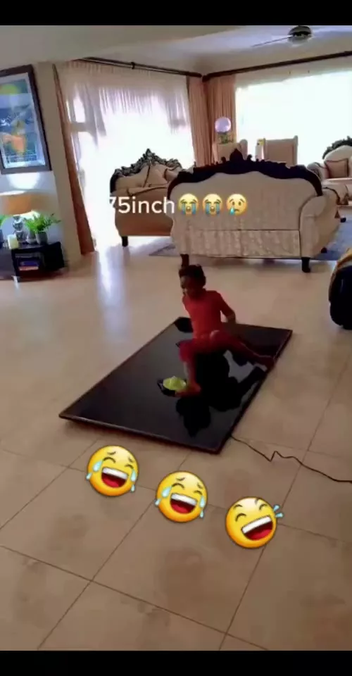 the king boxing😂😂🤣